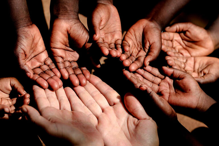 Ebbo (Obras) con los Jimaguas para el dinero, prosperidad, protección y mas